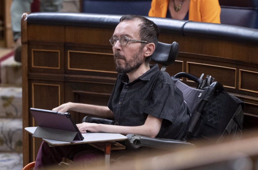 Así es la vida personal y profesional de Pablo Echenique