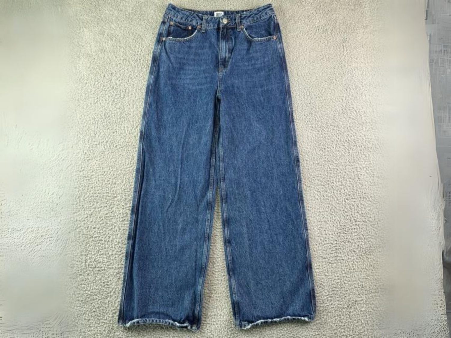 Pantalones 'puddle' arrasan: Virales en 2024, agotados ya en Bershka ...