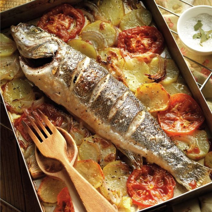 Receta para hacer una espectacular lubina al horno, un plato sano y muy ...